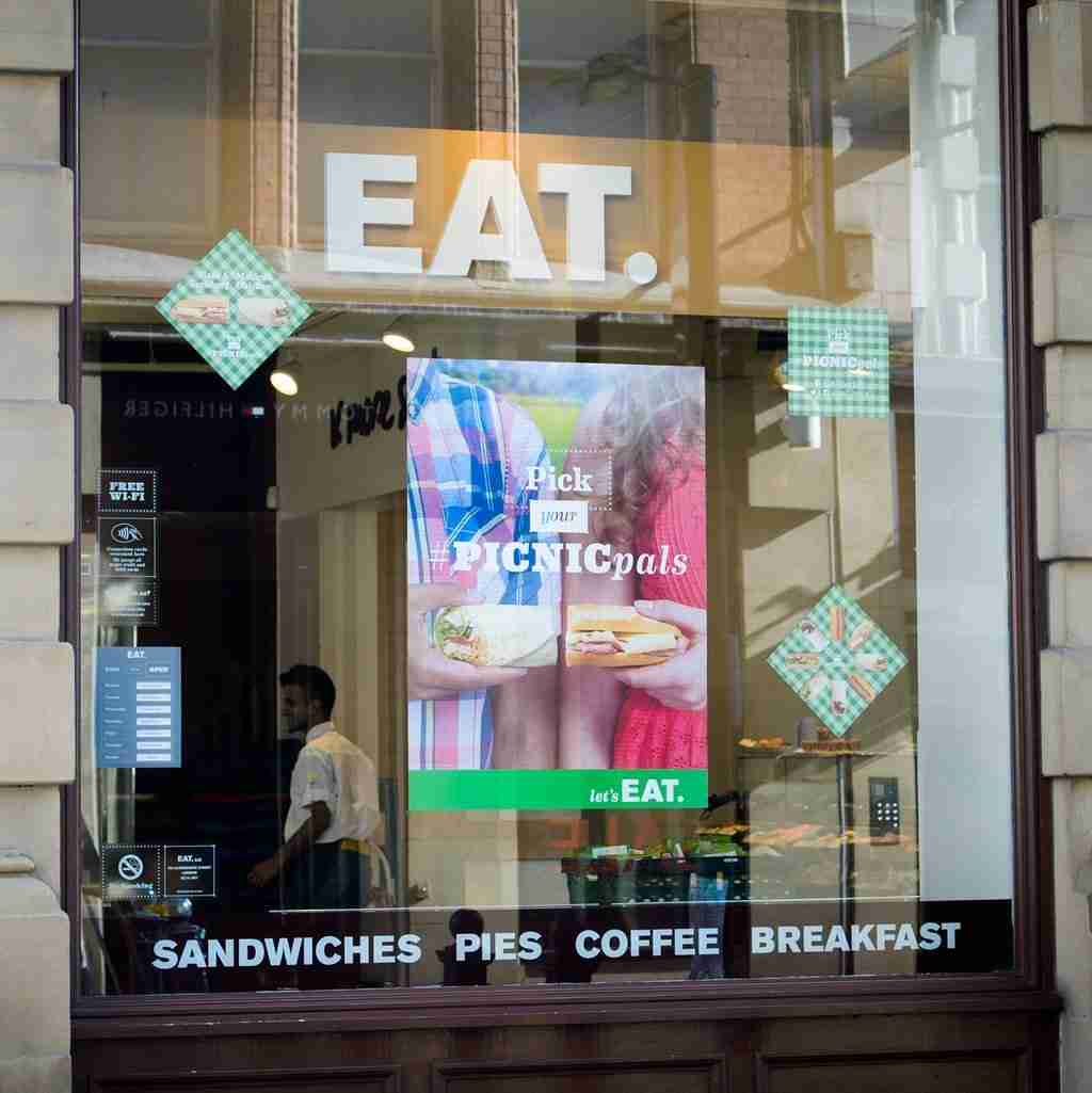 WBMAG30 Campaign White on Black 30% - Contra Vision