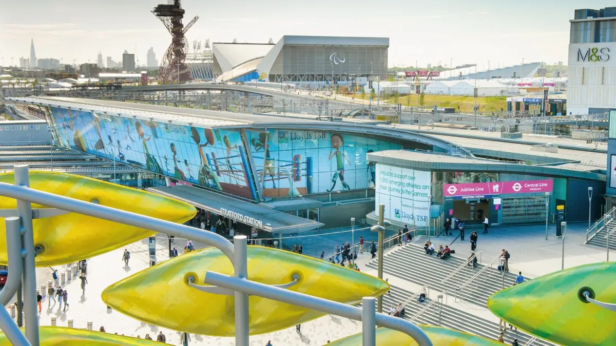 Building Wrap Advertising - Outdoor Advertising | Contra Vision®